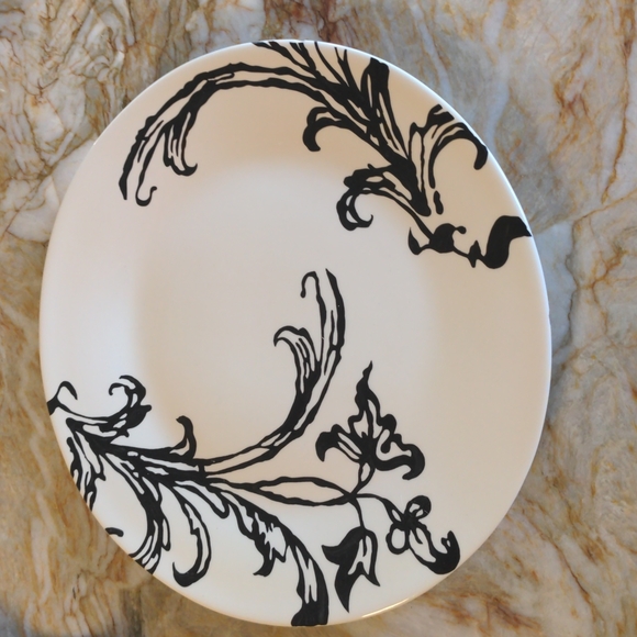 Hd Designs | Kitchen | Hd Designs Plate Or Platter Dish | Poshmark